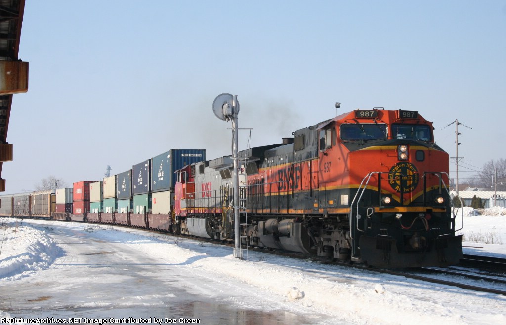 BNSF 987